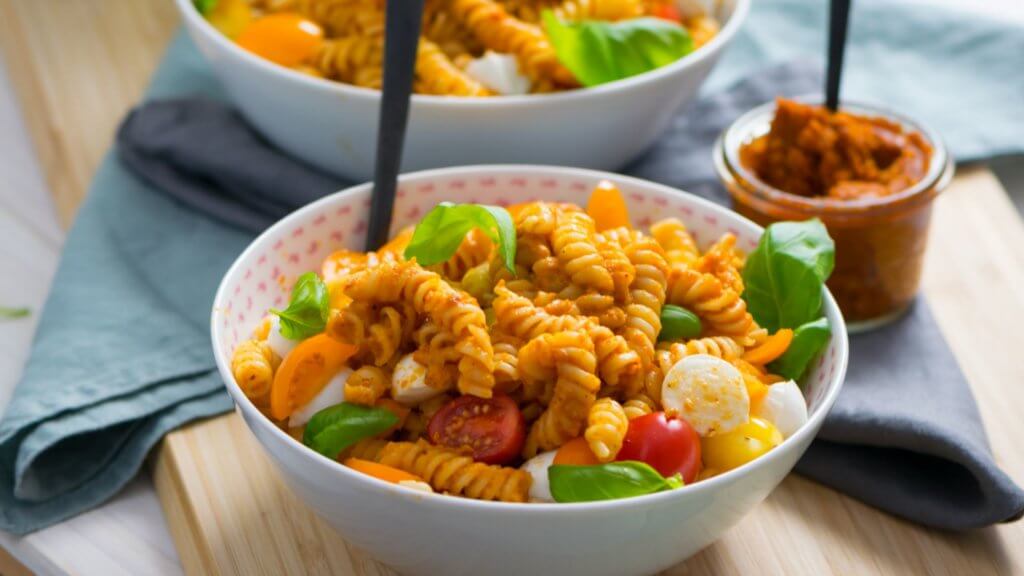 Pasta Pesto Rosso - sommerlicher Pasta Genuss