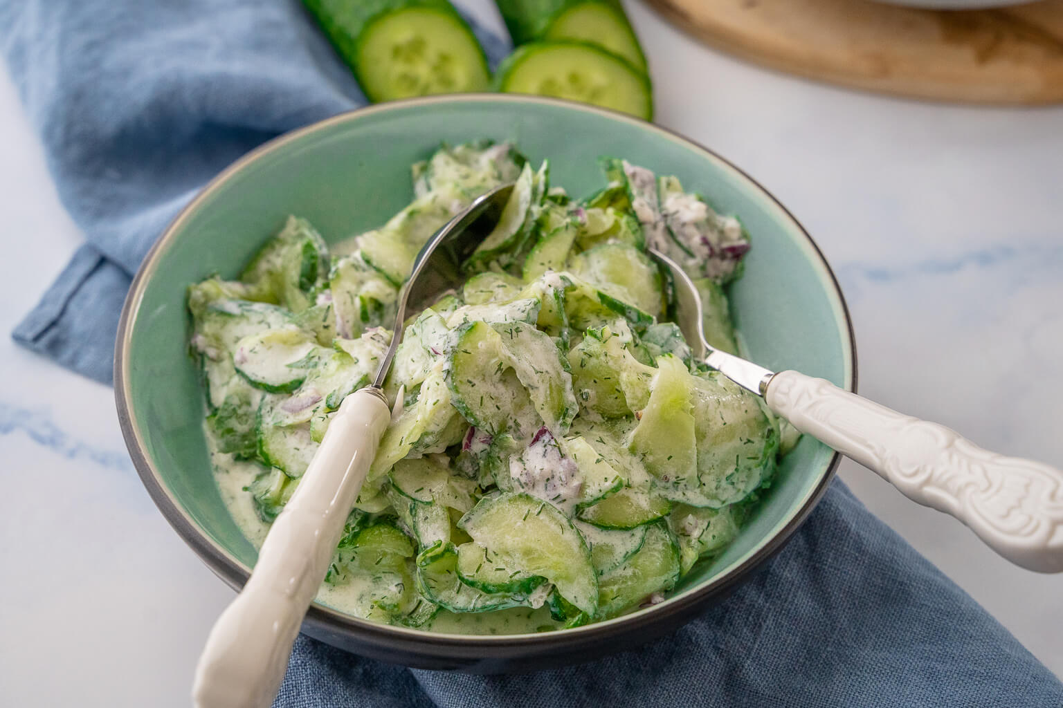 Gurkensalat Mit Sahne Und Zwiebeln