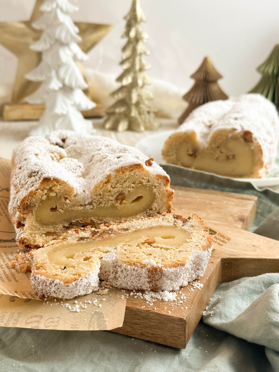 Marzipanstollen Rezept - schmeckt sofort saftig und aromatisch