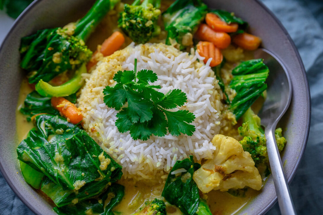 Grnes Curry Mit Kokosmilch