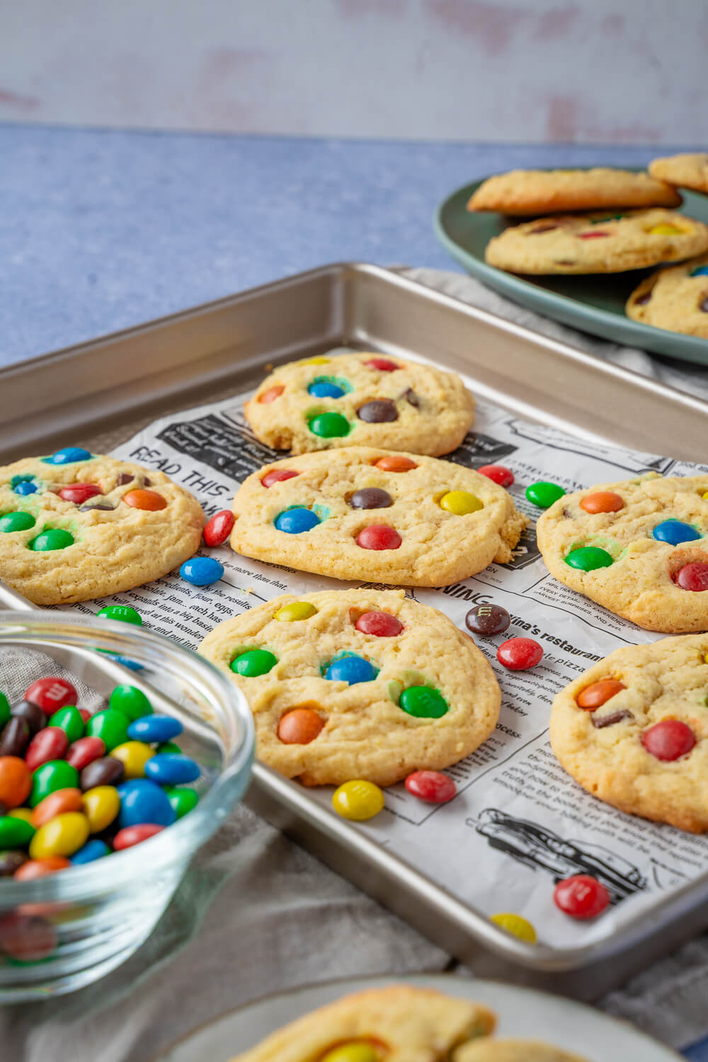 Einfaches Rezept für M&Ms Cookies - die besten chewy Cookies